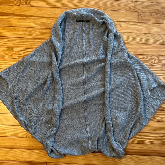 Zara | Sweaters | Zara Shrug Sweater | Poshmark